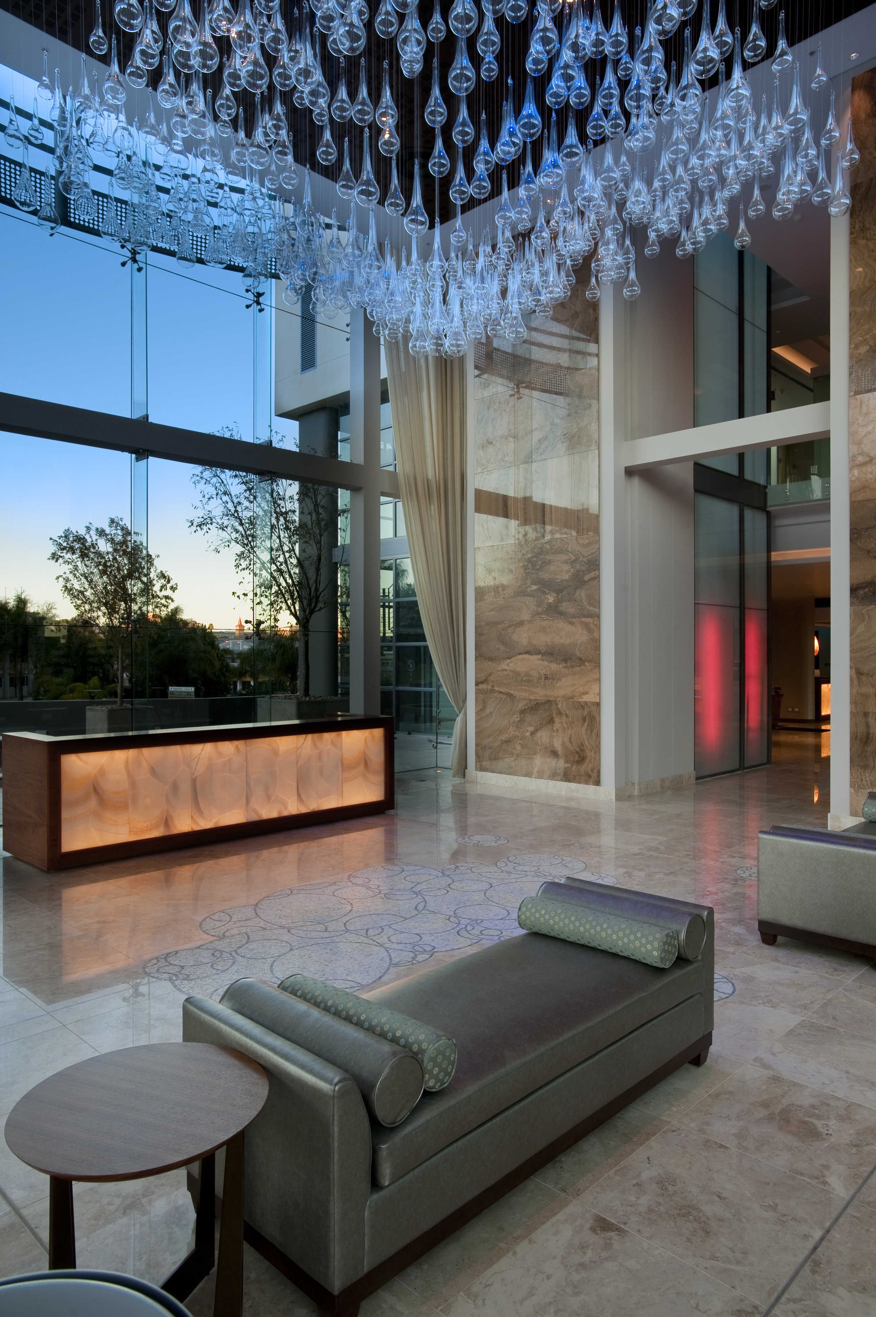 Kara Smith One of Hollywood's Best Kept Secrets - Luxe Beat Magazine