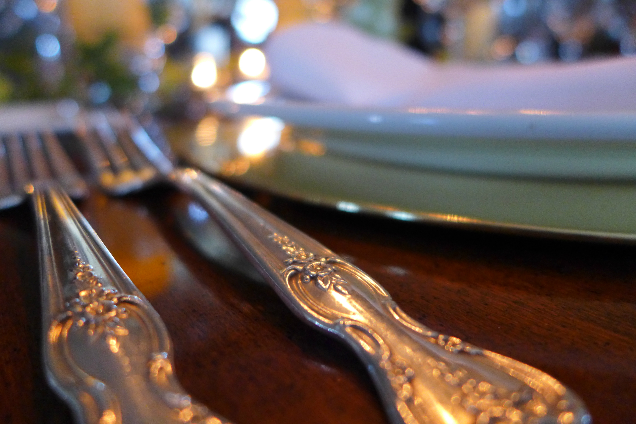 Global Etiquette – Table Settings in U.S. and Europe - Luxe Beat Magazine