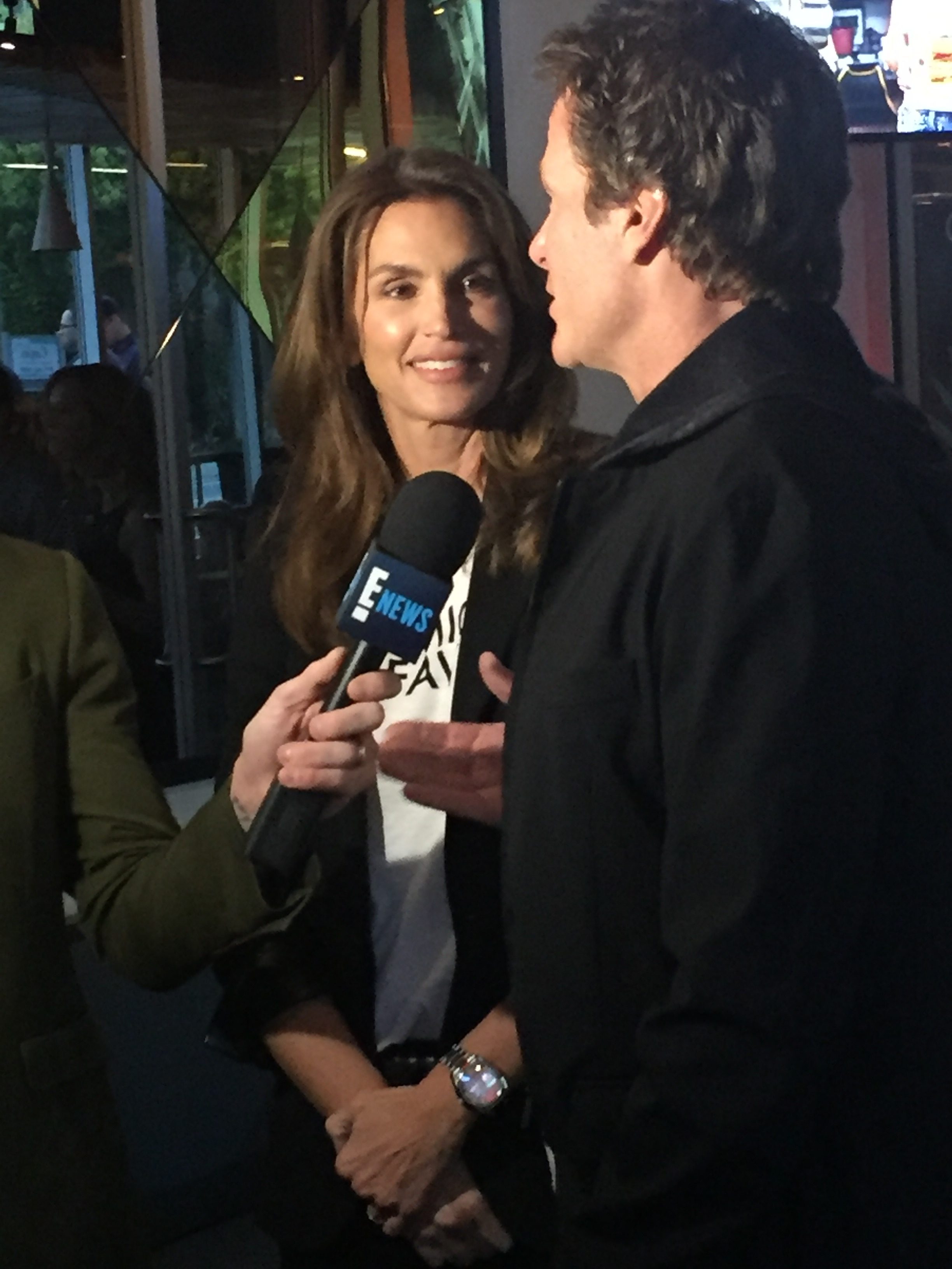 Supermodel Cindy Crawford's Casa Umami Burger - Luxe Beat Magazine