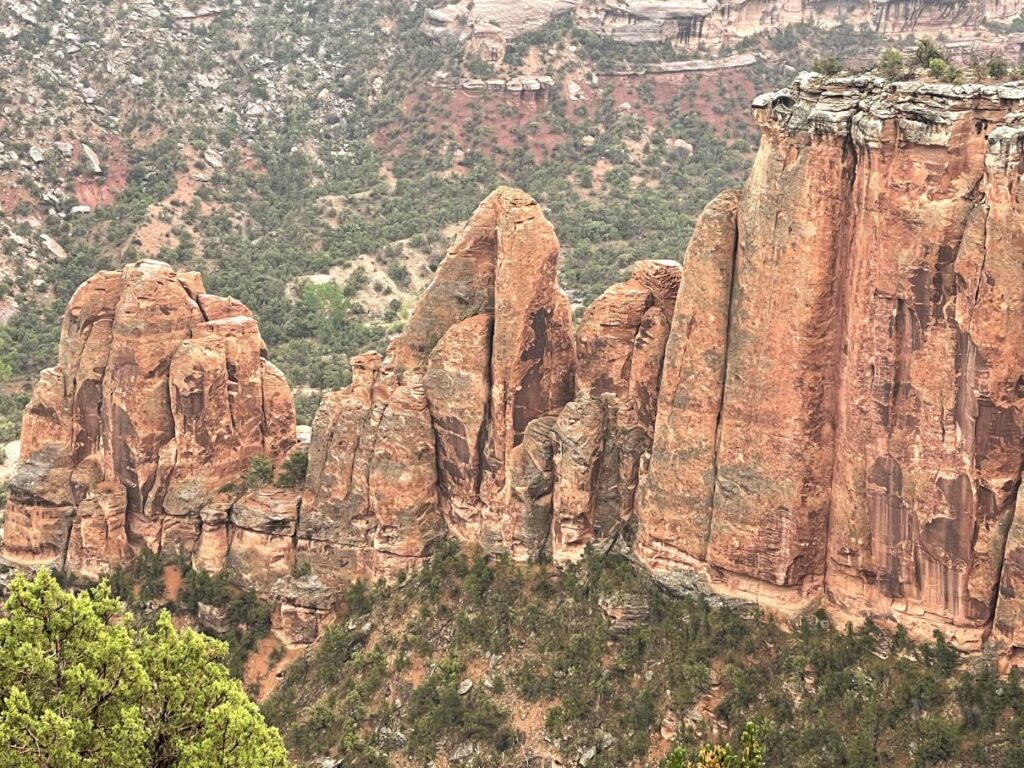 Big, bold Colorado National Monument inspires awe - Luxe Beat Magazine