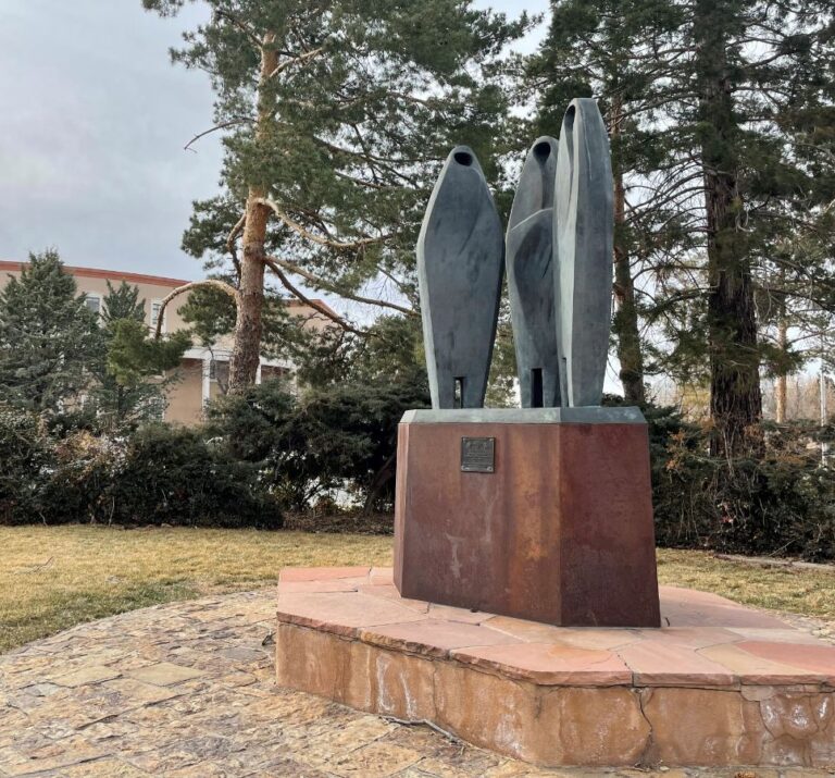 New Mexico State Capitol is a roundhouse of art - Luxe Beat Magazine