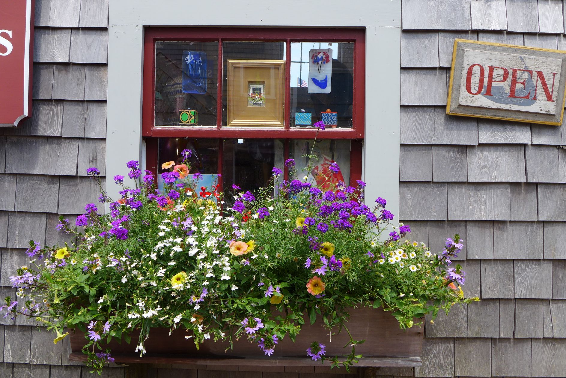 Visiting Nantucket: Unique Vacation Memento Ideas - Luxe Beat Magazine