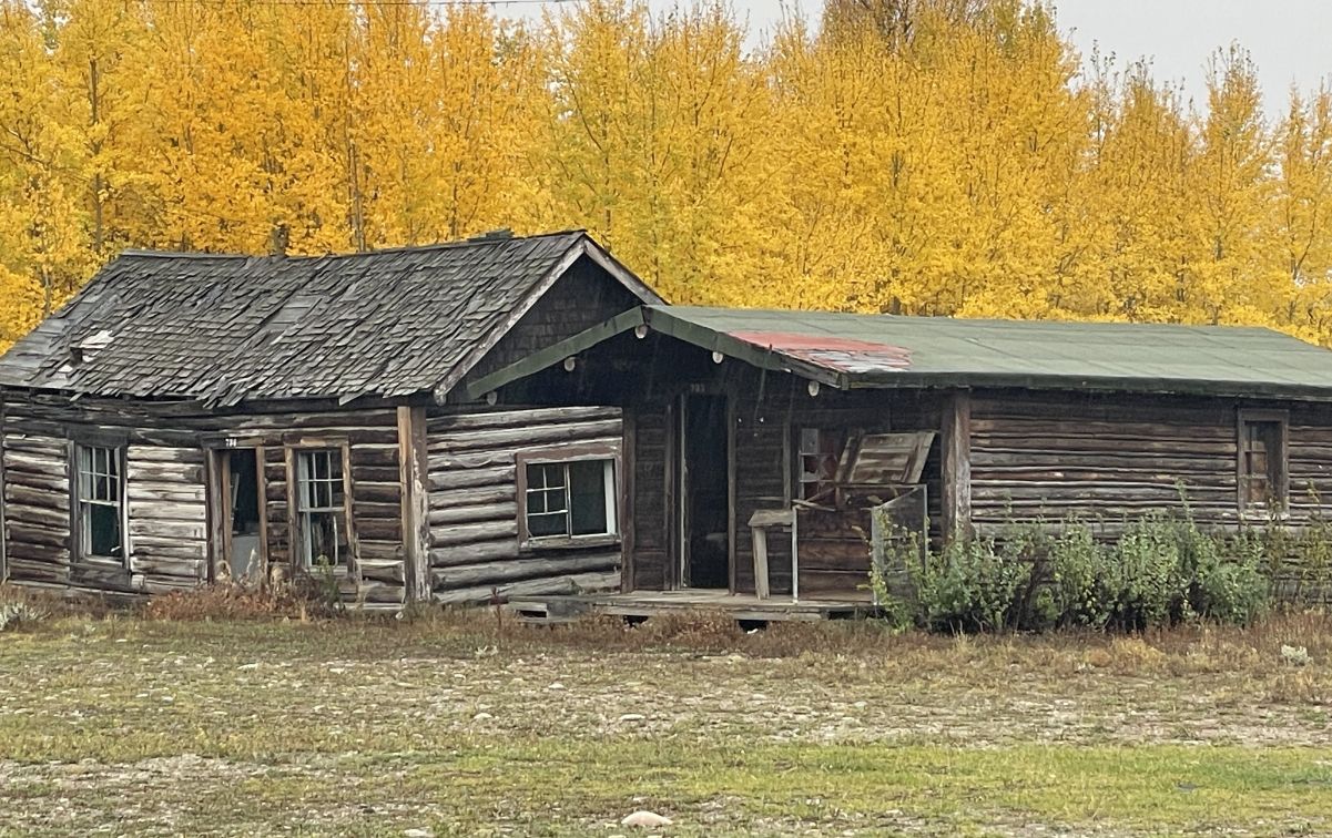 Experience the magic of Grand Teton National Park in the fall - Luxe ...