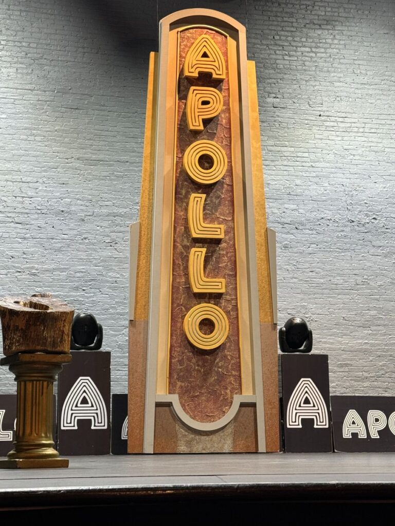 Explore the iconic Apollo Theater on a behind-the-scenes tour | Luxe ...